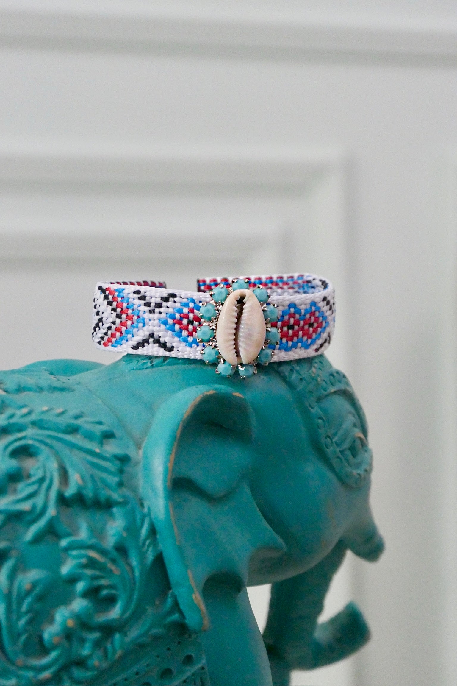 Colorful Shell – Pepper Chocolate